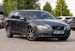 Brown Volvo V70 2008 in Jelgava, with an engine capacity of 2.00 L and mileage of 0 thousand km for 1300 €, photo 3 on AUTOMOTO.COM.LV