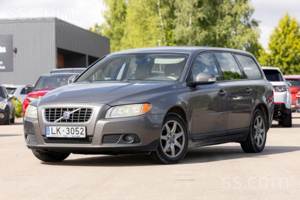 Volvo V70 2008 in Jelgava on AUTOMOTO.COM.LV Brown Volvo V70 2008 in Jelgava, with an engine capacity of 2.00 L and mileage of 0 thousand km for 1300 €, photo 1 on AUTOMOTO.COM.LV