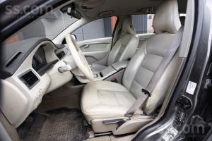 Brown Volvo V70 2008 in Jelgava, with an engine capacity of 2.00 L and mileage of 0 thousand km for 1300 €, photo 10 on AUTOMOTO.COM.LV
