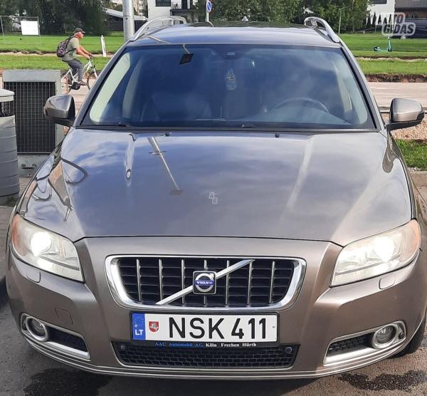 Brown Volvo V70 2008 in Kaunas, with an engine capacity of 2.00 L and mileage of 250 thousand km for 2000 €, photo 3 on AUTOMOTO.COM.LV