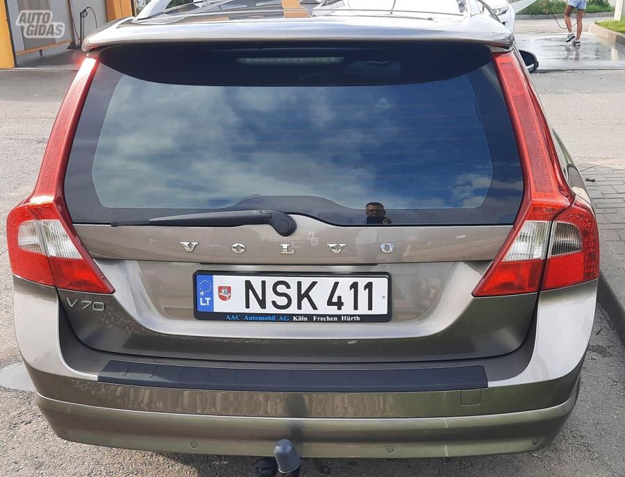 Brown Volvo V70 2008 in Kaunas, with an engine capacity of 2.00 L and mileage of 250 thousand km for 2000 €, photo 5 on AUTOMOTO.COM.LV