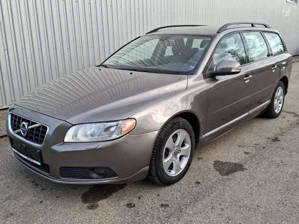 Brūns Volvo V70 2009 Ukmergė, ar dzinēja tilpumu 2.00 L un nobraukumu 284 tūkst. km par 3500 €, foto 1 vietnē AUTOMOTO.COM.LV