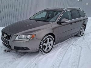 Brown Volvo V70 2009 in Ukmerge, with an engine capacity of 2.00 L and mileage of 284 thousand km for 3400 €, photo  on AUTOMOTO.COM.LV