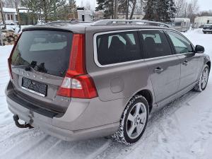 Brown Volvo V70 2009 in Ukmerge, with an engine capacity of 2.00 L and mileage of 284 thousand km for 3400 €, photo 3 on AUTOMOTO.COM.LV