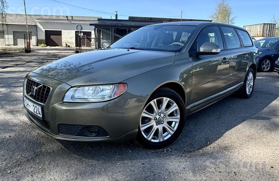 Brūns Volvo V70 2009 Rīga, ar dzinēja tilpumu 2.40 L un nobraukumu 0 tūkst. km par 4590 €, foto 1 vietnē AUTOMOTO.COM.LV