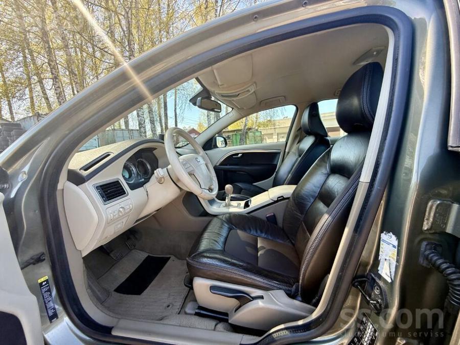 Brūns Volvo V70 2009 Rīga, ar dzinēja tilpumu 2.40 L un nobraukumu 0 tūkst. km par 4590 €, foto 12 vietnē AUTOMOTO.COM.LV