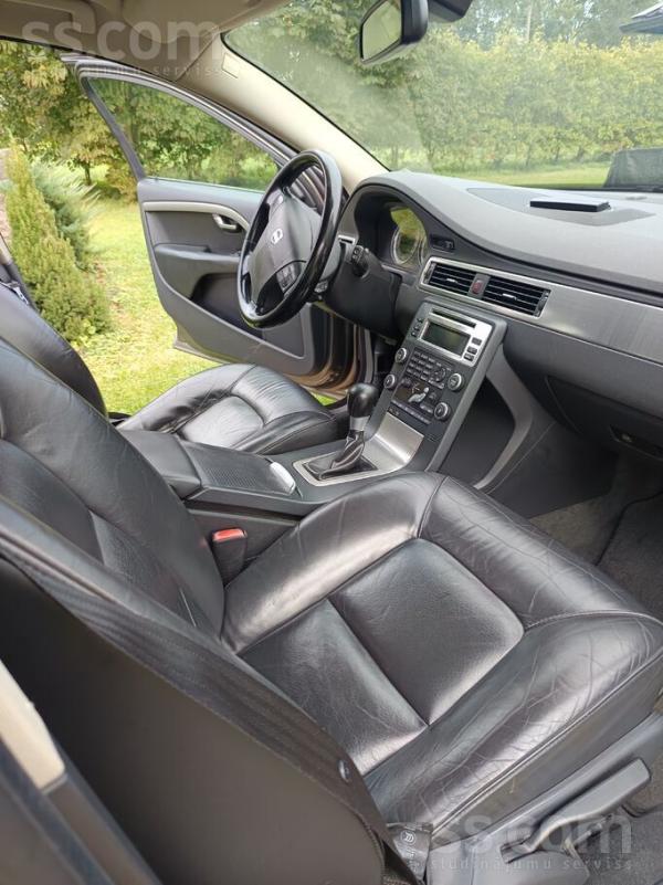 Brūns Volvo V70 2009 Aizkraukle, ar dzinēja tilpumu 2.00 L un nobraukumu 390 tūkst. km par 3000 €, foto 8 vietnē AUTOMOTO.COM.LV