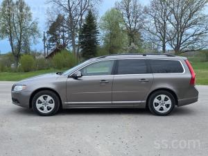 Brown Volvo V70 2009 in Gulbene, with an engine capacity of 2.40 L and mileage of 40 thousand km for 3750 €, photo 8 on AUTOMOTO.COM.LV