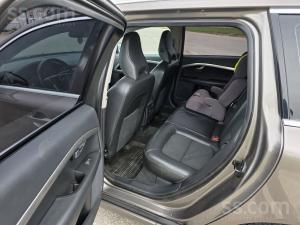 Brown Volvo V70 2009 in Gulbene, with an engine capacity of 2.40 L and mileage of 40 thousand km for 3750 €, photo 15 on AUTOMOTO.COM.LV