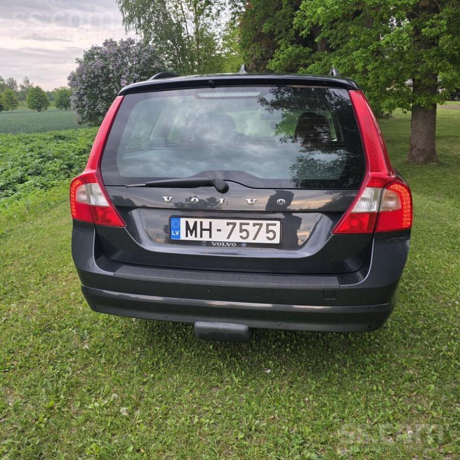 Brūns Volvo V70 2009 Bauska, ar dzinēja tilpumu 2.40 L un nobraukumu 428 tūkst. km par 3430 €, foto 5 vietnē AUTOMOTO.COM.LV