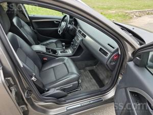 Brūns Volvo V70 2009 Gulbene, ar dzinēja tilpumu 2.40 L un nobraukumu 400 tūkst. km par 3600 €, foto 12 vietnē AUTOMOTO.COM.LV
