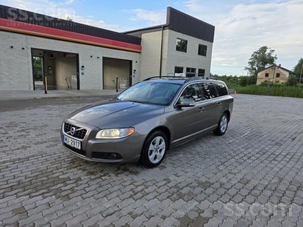 Brown Volvo V70 2009 in Gulbene, with an engine capacity of 2.40 L and mileage of 401 thousand km for 3750 €, photo 3 on AUTOMOTO.COM.LV