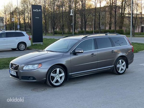 Brūns Volvo V70 2009 Narva, ar dzinēja tilpumu 2.40 L un nobraukumu 433 tūkst. km par 3699 €, foto 1 vietnē AUTOMOTO.COM.LV