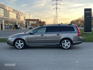 Brūns Volvo V70 2009 Narva, ar dzinēja tilpumu 2.40 L un nobraukumu 433 tūkst. km par 3699 €, foto 5 vietnē AUTOMOTO.COM.LV