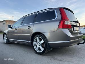 Brūns Volvo V70 2009 Narva, ar dzinēja tilpumu 2.40 L un nobraukumu 433 tūkst. km par 3699 €, foto 7 vietnē AUTOMOTO.COM.LV