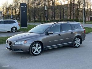 Brūns Volvo V70 2009 Narva, ar dzinēja tilpumu 2.40 L un nobraukumu 433 tūkst. km par 3699 €, foto 12 vietnē AUTOMOTO.COM.LV