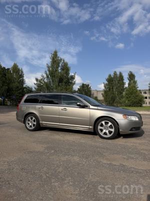 Brūns Volvo V70 2009 Rīga, ar dzinēja tilpumu 2.40 L un nobraukumu 255 tūkst. km par 3450 €, foto 3 vietnē AUTOMOTO.COM.LV