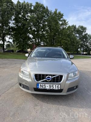 Brūns Volvo V70 2009 Rīga, ar dzinēja tilpumu 2.40 L un nobraukumu 255 tūkst. km par 3450 €, foto 8 vietnē AUTOMOTO.COM.LV