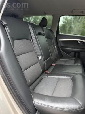 Brūns Volvo V70 2009 Rīga, ar dzinēja tilpumu 2.40 L un nobraukumu 255 tūkst. km par 3450 €, foto 15 vietnē AUTOMOTO.COM.LV
