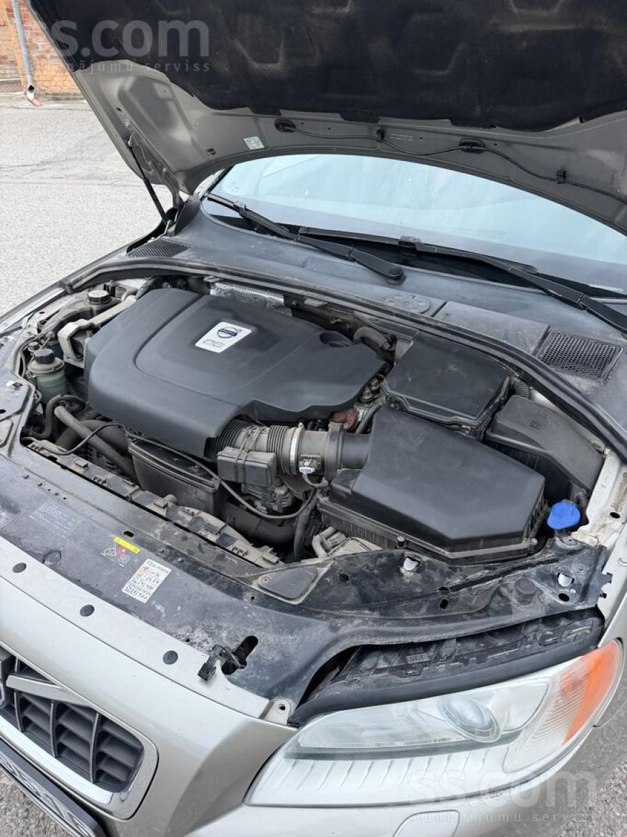 Brūns Volvo V70 2009 Rīga, ar dzinēja tilpumu 2.40 L un nobraukumu 255 tūkst. km par 3450 €, foto 18 vietnē AUTOMOTO.COM.LV