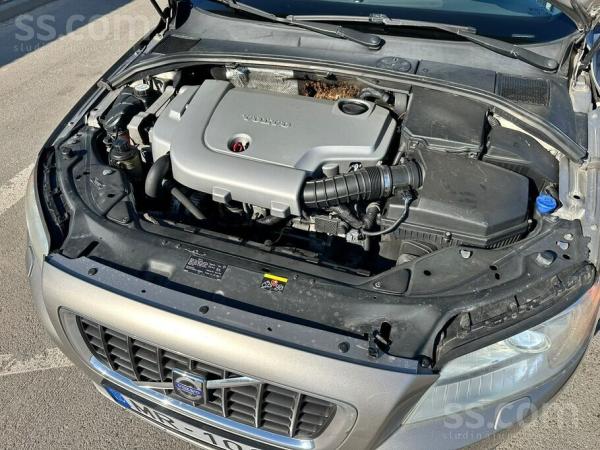 Brūns Volvo V70 2009 Rīga, ar dzinēja tilpumu 2.40 L un nobraukumu 360 tūkst. km par 3750 €, foto 5 vietnē AUTOMOTO.COM.LV