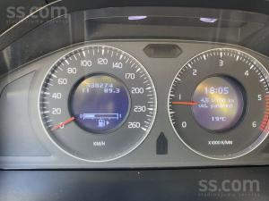 Brown Volvo V70 2009 in Saldus, with an engine capacity of 2.00 L and mileage of 338 thousand km for 2800 €, photo 4 on AUTOMOTO.COM.LV