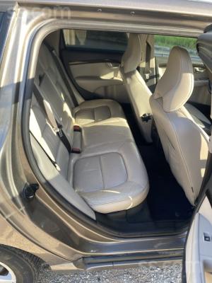 Brown Volvo V70 2009 in Saldus, with an engine capacity of 2.00 L and mileage of 338 thousand km for 2800 €, photo 8 on AUTOMOTO.COM.LV