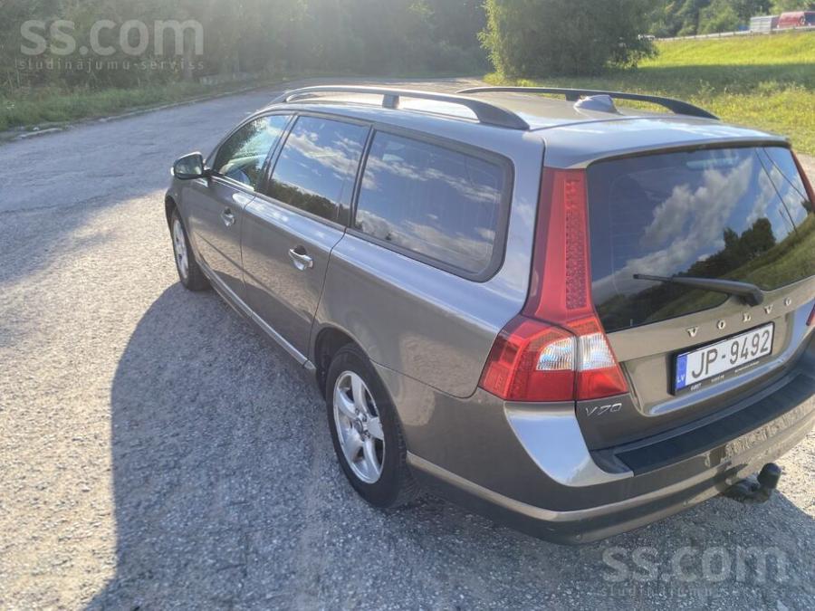 Brūns Volvo V70 2009 Saldus, ar dzinēja tilpumu 2.00 L un nobraukumu 338 tūkst. km par 2700 €, foto 5 vietnē AUTOMOTO.COM.LV
