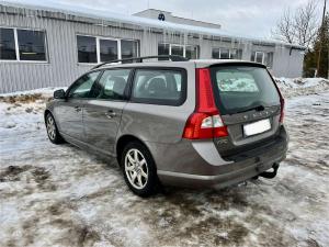 Brūns Volvo V70 2010 Tauragė, ar dzinēja tilpumu 1.56 L un nobraukumu 40 tūkst. km par 2950 €, foto 5 vietnē AUTOMOTO.COM.LV