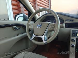 Brūns Volvo V70 2010 Paide, ar dzinēja tilpumu 2.40 L un nobraukumu 299 tūkst. km par 6490 €, foto 12 vietnē AUTOMOTO.COM.LV