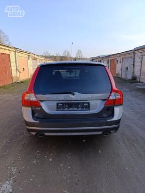 Brown Volvo V70 2010 in Druskininkai, with an engine capacity of 2.40 L and mileage of 292 thousand km for 5350 €, photo 4 on AUTOMOTO.COM.LV