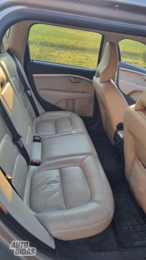 Brown Volvo V70 2010 in Kaunas, with an engine capacity of 1.60 L and mileage of 388 thousand km for 3300 €, photo 13 on AUTOMOTO.COM.LV