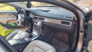 Brown Volvo V70 2010 in Kaunas, with an engine capacity of 1.60 L and mileage of 388 thousand km for 3300 €, photo 15 on AUTOMOTO.COM.LV