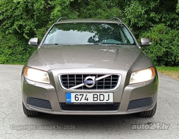 Brown Volvo V70 2010 in Tallinn, with an engine capacity of 2.00 L and mileage of 226 thousand km for 4995 €, photo 2 on AUTOMOTO.COM.LV