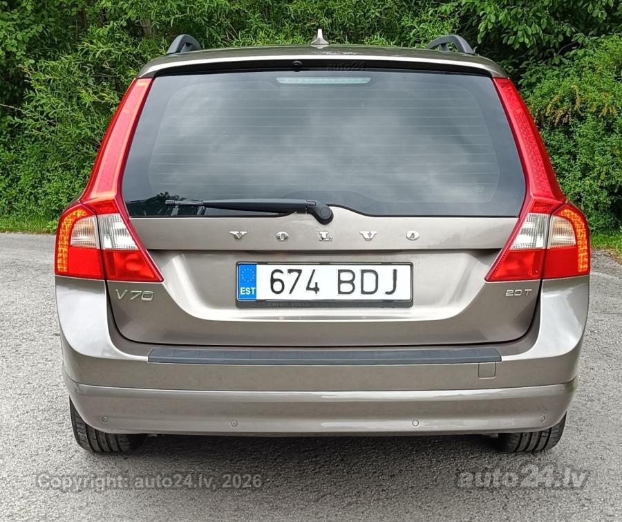 Brūns Volvo V70 2010 Tallina, ar dzinēja tilpumu 2.00 L un nobraukumu 226 tūkst. km par 4995 €, foto 12 vietnē AUTOMOTO.COM.LV
