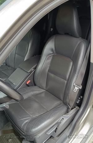 Brūns Volvo V70 2010 Tallina, ar dzinēja tilpumu 2.00 L un nobraukumu 226 tūkst. km par 4995 €, foto 16 vietnē AUTOMOTO.COM.LV