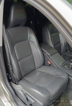 Brūns Volvo V70 2010 Tallina, ar dzinēja tilpumu 2.00 L un nobraukumu 226 tūkst. km par 4995 €, foto 19 vietnē AUTOMOTO.COM.LV