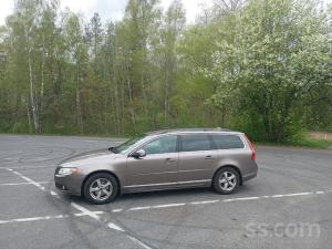 Brūns Volvo V70 2010 Rīga, ar dzinēja tilpumu 2.40 L un nobraukumu 310 tūkst. km par 4590 €, foto 5 vietnē AUTOMOTO.COM.LV