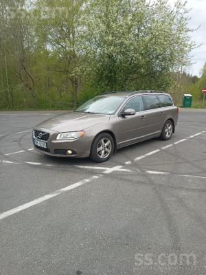 Brūns Volvo V70 2010 Rīga, ar dzinēja tilpumu 2.40 L un nobraukumu 310 tūkst. km par 4590 €, foto 6 vietnē AUTOMOTO.COM.LV