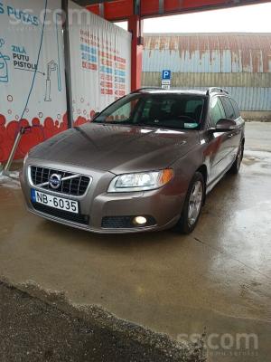 Brūns Volvo V70 2010 Rīga, ar dzinēja tilpumu 2.40 L un nobraukumu 310 tūkst. km par 4590 €, foto 10 vietnē AUTOMOTO.COM.LV