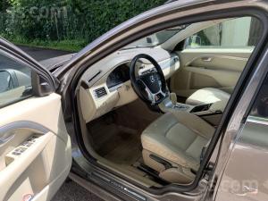 Brown Volvo V70 2010 in Ogre, with an engine capacity of 2.40 L and mileage of 357 thousand km for 2900 €, photo 5 on AUTOMOTO.COM.LV