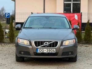 Brūns Volvo V70 2010 Jelgava, ar dzinēja tilpumu 2.40 L un nobraukumu 450 tūkst. km par 3990 €, foto 3 vietnē AUTOMOTO.COM.LV