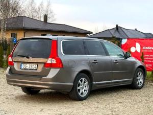 Brūns Volvo V70 2010 Jelgava, ar dzinēja tilpumu 2.40 L un nobraukumu 450 tūkst. km par 3990 €, foto 7 vietnē AUTOMOTO.COM.LV