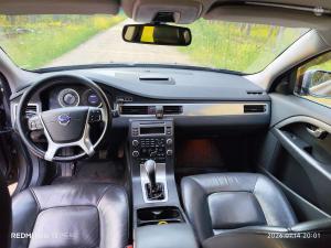 Brown Volvo V70 2010 in Vilnius, with an engine capacity of 2.40 L and mileage of 372 thousand km for 4900 €, photo 16 on AUTOMOTO.COM.LV