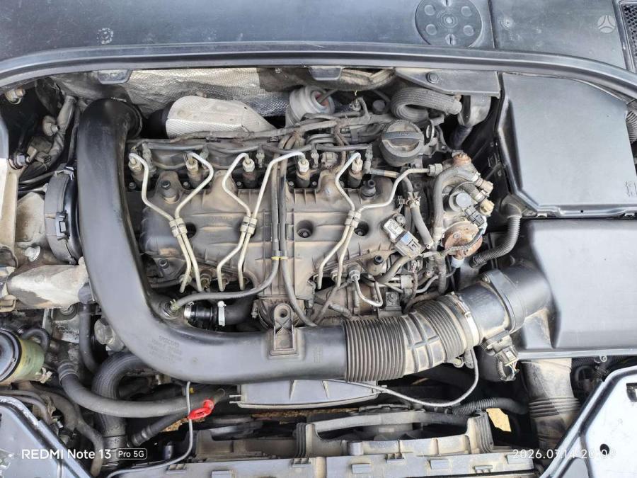 Brown Volvo V70 2010 in Vilnius, with an engine capacity of 2.40 L and mileage of 372 thousand km for 4900 €, photo 27 on AUTOMOTO.COM.LV