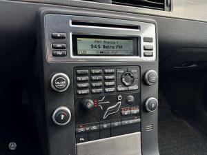 Brūns Volvo V70 2010 Rīga, ar dzinēja tilpumu 2.40 L un nobraukumu 346 tūkst. km par 2590 €, foto 12 vietnē AUTOMOTO.COM.LV
