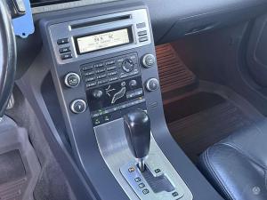 Brūns Volvo V70 2010 Raseiniai, ar dzinēja tilpumu 2.40 L un nobraukumu 331 tūkst. km par 4600 €, foto 21 vietnē AUTOMOTO.COM.LV