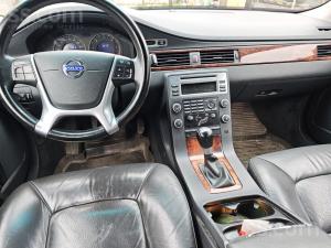 Brūns Volvo V70 2010 Daugavpils, ar dzinēja tilpumu 2.40 L un nobraukumu 316 tūkst. km par 5600 €, foto 5 vietnē AUTOMOTO.COM.LV