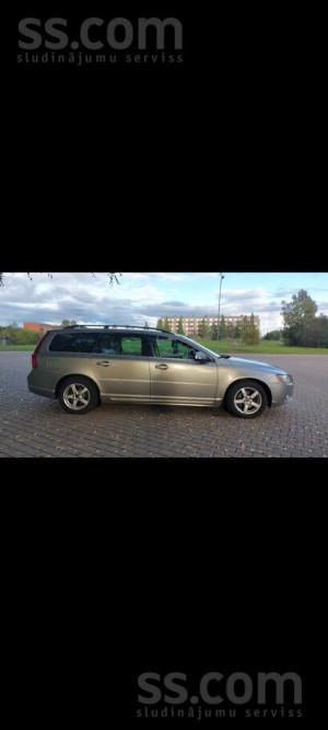 Brūns Volvo V70 2010 Balvi, ar dzinēja tilpumu 2.00 L un nobraukumu 408 tūkst. km par 2850 €, foto 3 vietnē AUTOMOTO.COM.LV