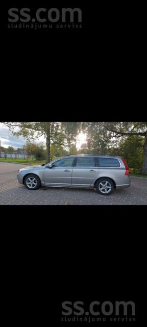 Brūns Volvo V70 2010 Balvi, ar dzinēja tilpumu 2.00 L un nobraukumu 408 tūkst. km par 2850 €, foto 7 vietnē AUTOMOTO.COM.LV